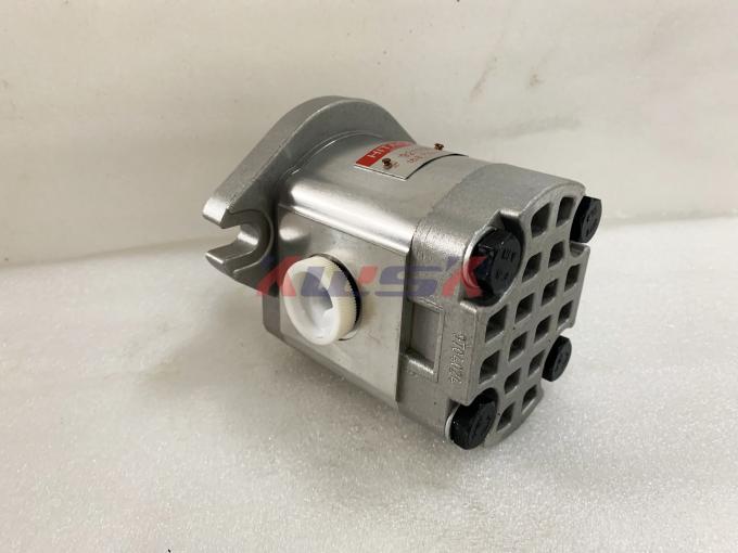 9217993 Hydraulic Gear Pumps Hitachi Ex200 Hydraulic Pump EX200-1 EX330 ...